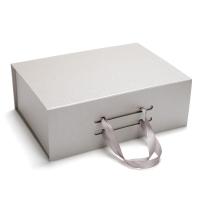 China Shoe Clothing Gifts Cardboard Xmas Boxes Square With Magnet Closure OEM for sale
