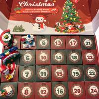 China Customizable Pantone Color Christmas Gift Box with UV Gold Foil Stamping and AI PDF CDR Drawing Format for sale