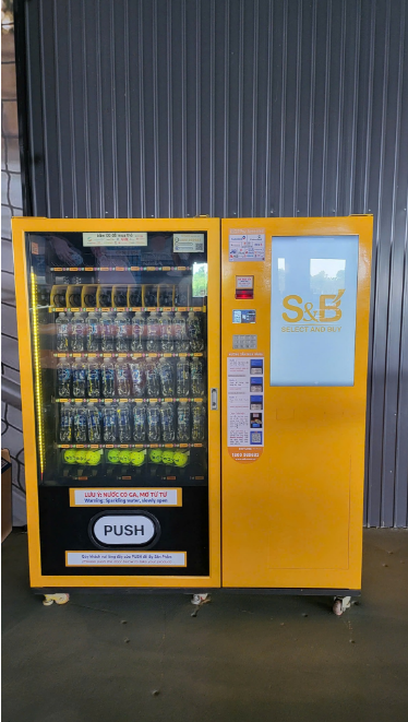 Smart Drink & Tennis Product Vending at a Major Sports Venue in Vietnam