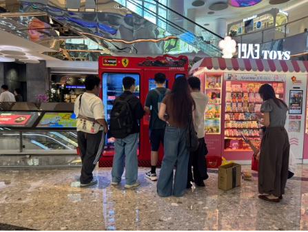 Model Cars & Collectibles Vending Machine in China