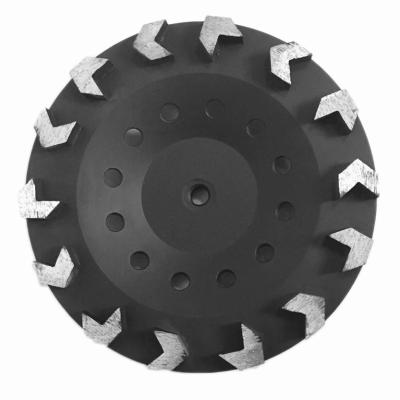 China 7 Inch Diamond Concrete Grinding Disc Round Shape With Arrow Segment for sale