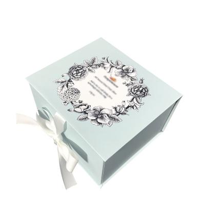 China Custom Magnetic Flip Top Gift Box 120-400G Coated Paper with Ribbon Closure for sale