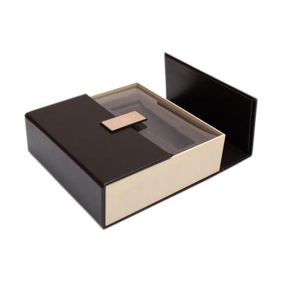 China Customized Flip Top Luxury Gift Box with Magnet Closure Hard Cardboard Packaging for sale