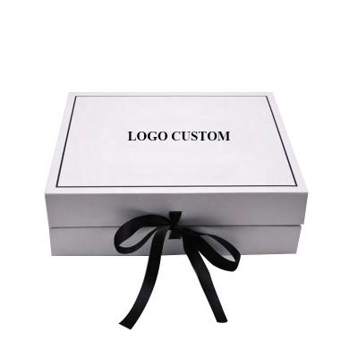 China Customized Foldable Cardboard Gift Box with Ribbon Handle 19 Years Factory for sale
