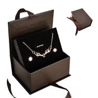 China Custom Logo Paper Magnetic Jewelry Box with Grosgrain Handle 20000sqm Factory for sale