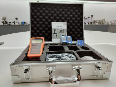 China Handheld Portable Ultrasonic Flow Meter DN15-DN90 24VDC Stable Signal for sale