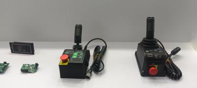 China 2.5 Lbs Black Platform Control Box Parts for Accurate Control for sale