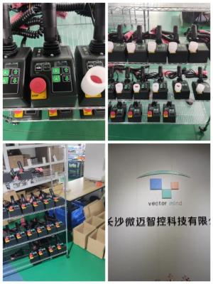 China Genie 1256727 Plug and Play Joystick Control Box for Scissor Lift with 1-Year Warranty for sale
