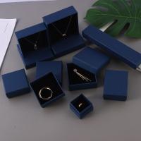 China Beautifull Packaging Boxes Cardboard Packaging Boxes Personalized Logo Gold Stamp for sale