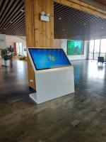 China Floor Standing 43 Inch Touch Screen Kiosk Interactive Advertising Information Kiosk for sale