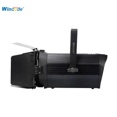 China 400W LED Fresnel Spotlight RGBAL 5 In 1 Auto Zoom Fully Tuneable From 2,700 To 12,000K for sale