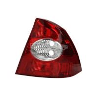 China Car Tail Lights 5M5113A602AA 131-1903R-U Rear Light Right Out Rear Tail Light for Ford Focus for sale