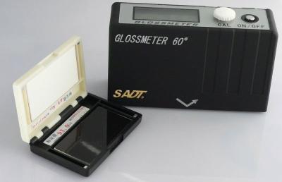 China Digital Accurate Gloss Meter Portable For Paint / Coating / Printing / Ceramics for sale