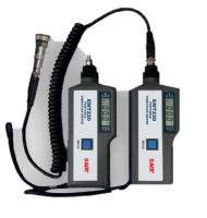 China Digits Crystal Display 0.1～199.9 m/s2 Acceleration -20 ～400 ℃ Portable Vibration Meter for sale