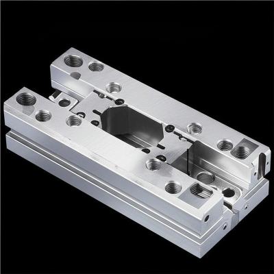 China Plastic Injection Mould Metal Forgings Thread Type D Designed for in Aerospace Automotive and Heavy Machinery Components for sale