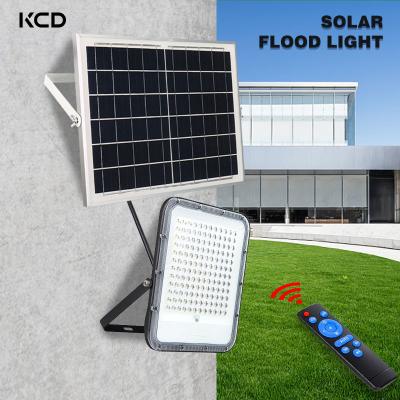 China Commercial Solar Powered Flood Lights 30W 60W 100W IP65 Outdoor with 170lm/w Efficiency and 3.7V Lithium Battery for sale