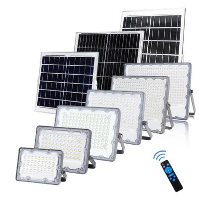 China 100W LED Solar Flood Light with Motion Sensor Dusk to Dawn IP66 170lm/W for sale