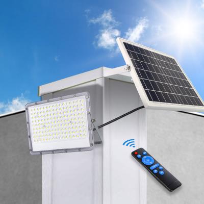 China DC Solar LED Flood Light IP65 50W 100W 200W 300W Rechargeable Outdoor Lighting with Remote Control for sale