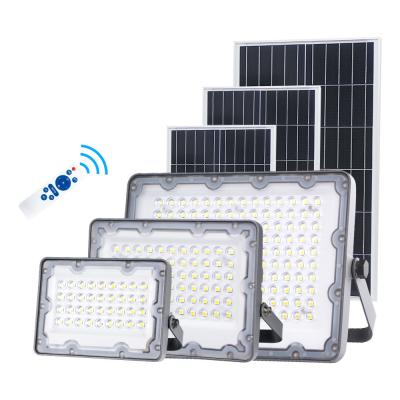 China IP65 Solar LED Flood Light 60W 100W 200W Outdoor Integrated Lamp with Remote Control for sale