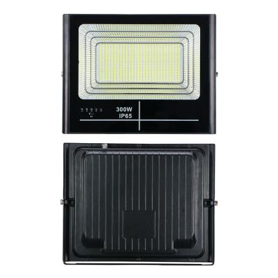 China 50W Solar Outdoor Flood Light ABS IK07 Toughened Glass IP65 5400lm 2700-6500K for sale