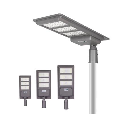 China IP65 All In One Solar LED Street Light 34000lm Monocrystalline Panel PC Lens for sale