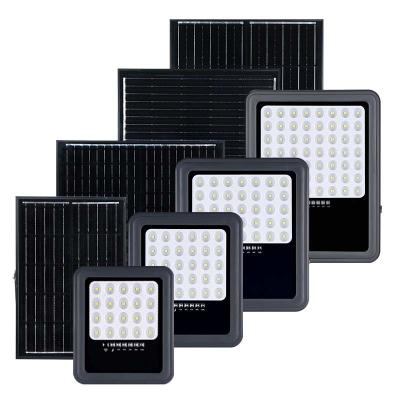 China SMD 2835 LED Solar Powered Flood Light 100W IP65 Waterproof 10000mAh Battery for sale