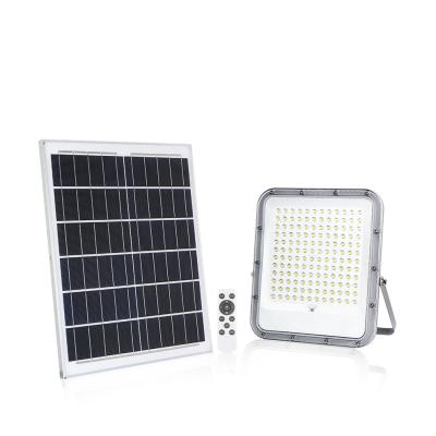 China 17000 Lumen 100W Solar Outdoor Flood Light PC Lens Aluminum Housing IP65 for sale