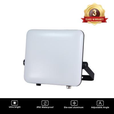 China KCD AK02 Outdoor LED Flood Light 130lm/W 10000lm IP65 50W 300W 2700K-6500K for sale