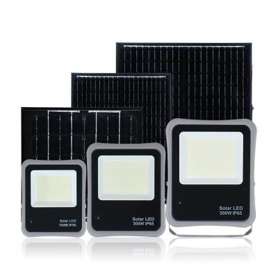 China Solar LED Flood Light 20W IP65 Waterproof Motion Sensor Outdoor Lighting 170lm/W for sale