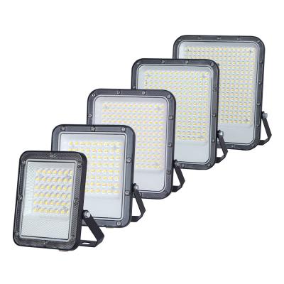 China Aluminum Alloy Outdoor LED Floodlight 30W-200W CCT Adjustable IP65 Waterproof Wide Angle 120 for sale