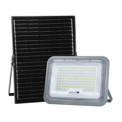 China 3700LM Solar Flood Light IP65 Waterproof 30W Panel 25Ah LiFePO4 Battery 5 Year Warranty for sale