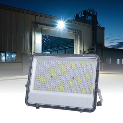 China IP66 Waterproof Smart Aluminum Housing CCT Warm White LED Flood Light 100W to 400W for Outdoor Use for sale