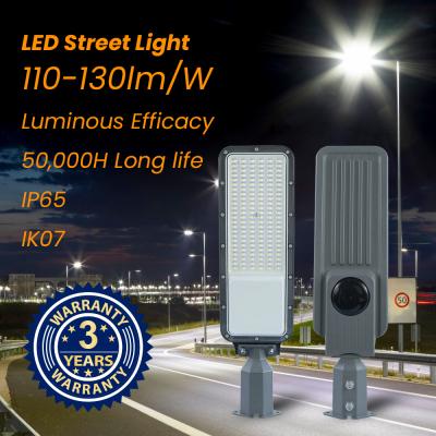 China RC02 Die-cast Aluminum LED Street Light with Photocell Sensor, IP65 Waterproof, 110-130lm/W High Lumen Outdoor Road Lamp for sale