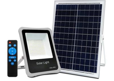 China Slim Outdoor IP65 Solar Motion Flood Light 400W 500W with Remote Control and Polycrystalline Panel for sale