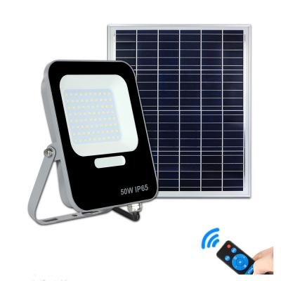 China 20W to 200W IP66 Solar Powered LED Flood Lights with Waterproof Design and All-Night Illumination for sale