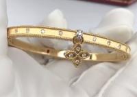 China OEM 18K Yellow Gold Diamond Bracelet VS Diamond Fashion Style For Gift for sale