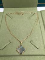 China 18K Gold Four Leaf Necklace Yellow Gold No Gemstone Without Diamond for sale
