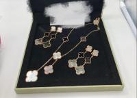 China Finished Flower Shaped 18K Gold Necklace , Van Cleef Arpels Magic Alhambra Necklace for sale