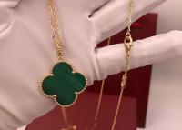 China Certified Blue Flower Shape 18 Carat Gold Chain , Sweet Alhambra Gold Long Necklace for sale