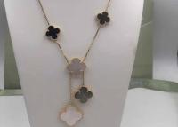 China Finished Flower Shaped 18K Gold Necklace , Van Cleef Arpels Magic Alhambra Necklace for sale