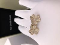 China Heart Shaped Petal Luster Diamond Yellow  Gold Diamond Stud Earrings Unique for sale