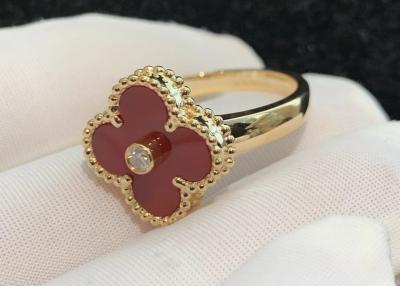 China Unique Carnelian 18K Gold Ring , Vintage Alhambra Ring With Real Diamond for sale