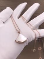 China Certified Mother Of Pearl Bulgari Divas Dream Necklace For Gift for sale