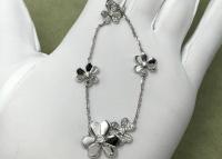 China Simple Design Van Cleef Frivole Bracelet 5 Flowers For Engagement for sale