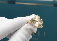China Beautiful Certified 18K Gold Engagement Ring , Sweet Alhambra Ring Without Diamond for sale