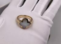 China Size 7 18K White Gold Fashionable High End Engagement Ring For Proposal for sale