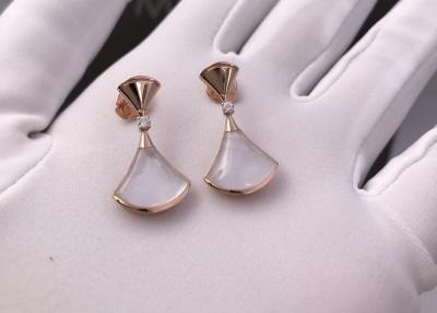 China Vantage Classic Fan Shaped18K Gold Earrings Mother Of Pearl for sale