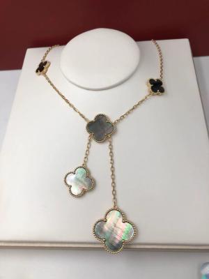China Flower Shaped 18K Gold Necklace Van Cleef Arpels Magic Alhambra Necklace for sale