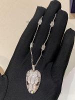 China sapphire 18k Gold Diamond Necklace VVS For Valentine'S Day for sale