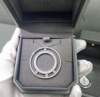 China Customized 18K Gold Diamond Necklace White Gold Pendant Necklace VVS Diamond for sale